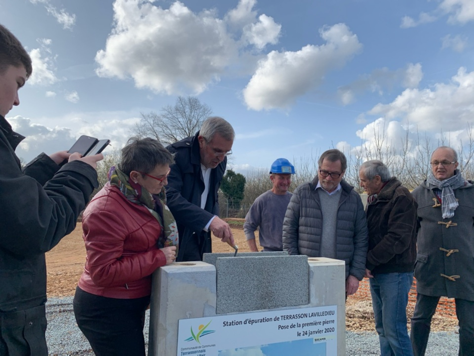 Pose de la 1ère pierre de la station d’épuration de Terrasson - Socama ...